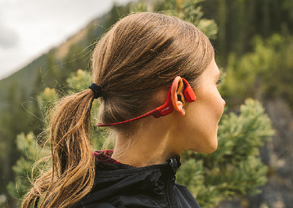 Best hiking headphones | Enjoy the outdoors with AfterShokz Open-Ear